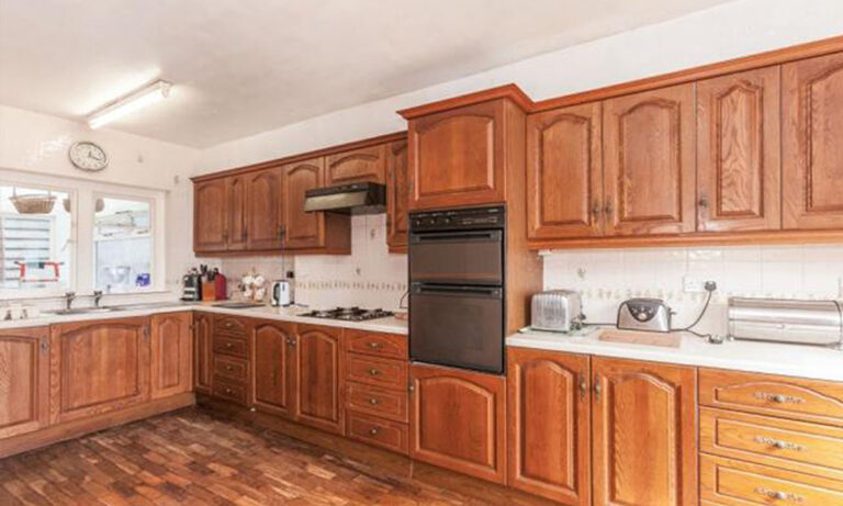 - Now Kitchens: Luxury British and German Kitchens in Cornwall